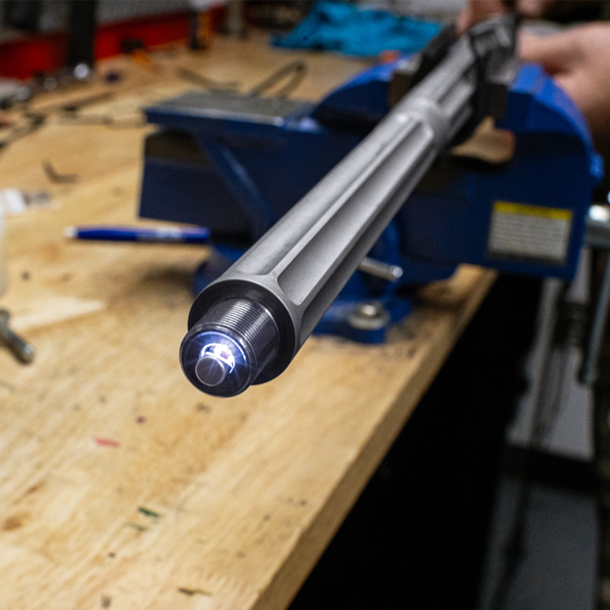 NTG200H Focus and Fold Rifle Borescope with 4.5-inch IPS Screen | Teslong